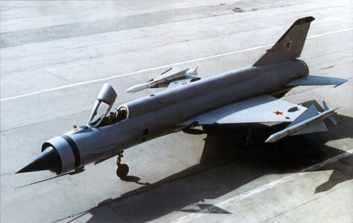 MiG Ye-150 y 152, una historia pendiente de un motor ...