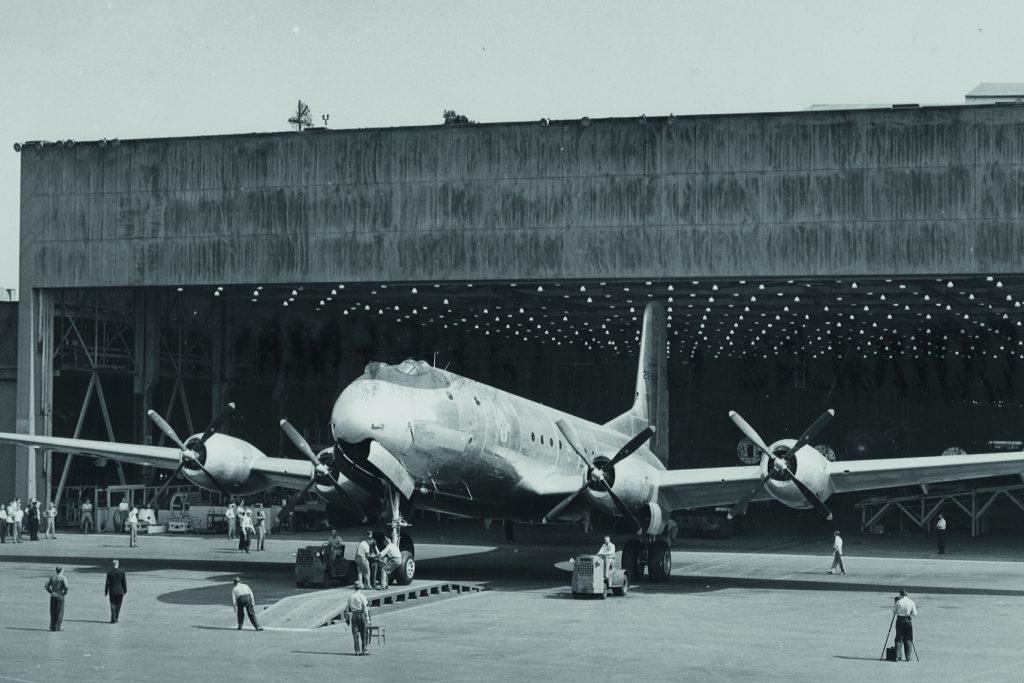 Vuela el C-74 Globemaster – shapingupfuturesdotnet