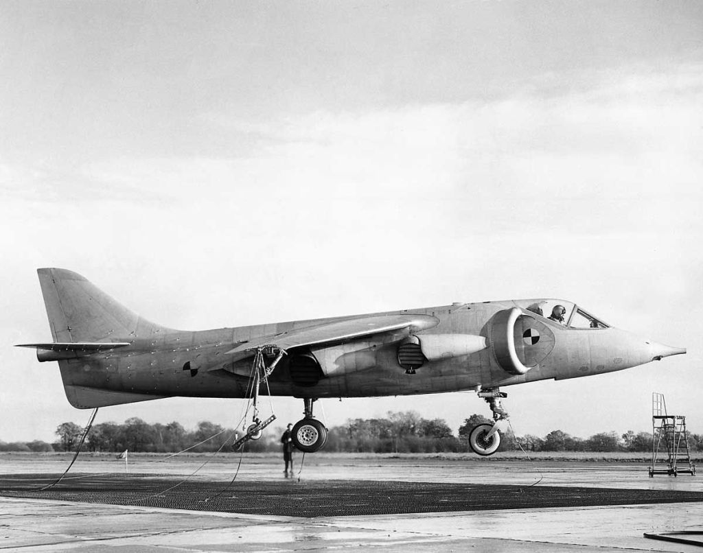 Hawker P-1127, el VTOL de combate hecho realidad – shapingupfuturesdotnet